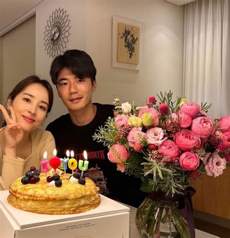 ハン・ヘジン、結婚11年目も夫と誕生日をお祝い 韓流ニュース 韓流大好き