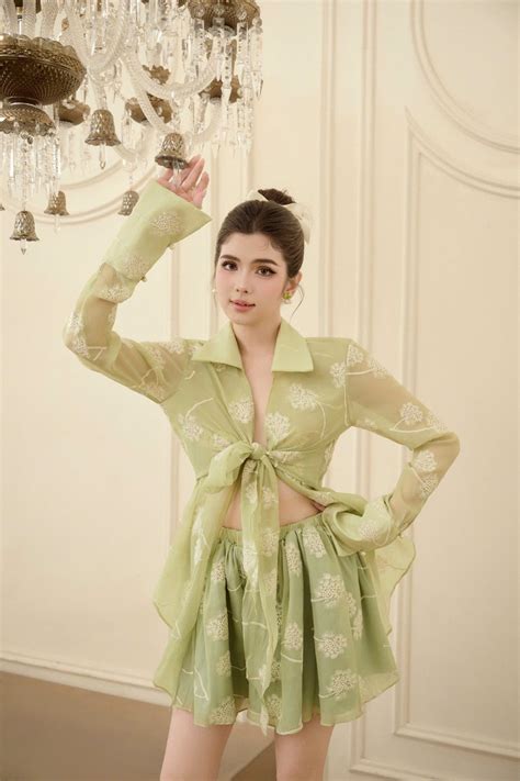 Esther Set Eser De Lena