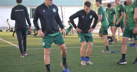 Sin Visitantes En Las Parejas Radio Estaci N