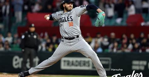 드디어 외국인 에이스 등장한화이글스 폰세 투구 힘입어 도약하나