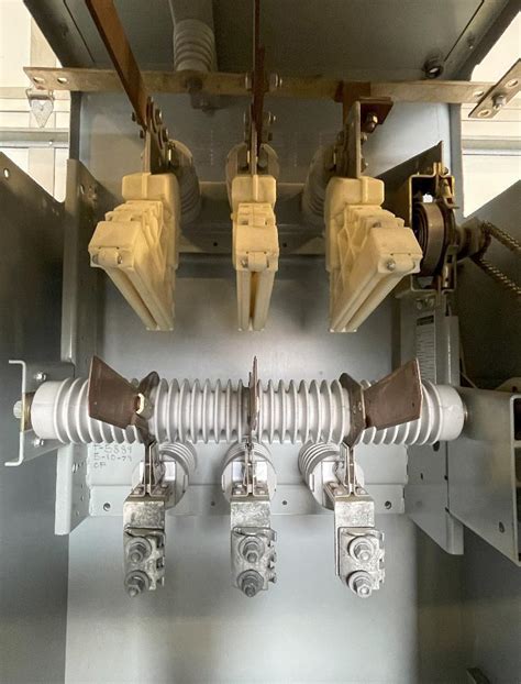 600 Amp S And C Electric Co Electric Co 17 Kv Load Interrupter Switch N1 For Sale Surplus Record
