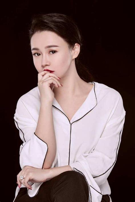 皺市明嬌妻冉瑩穎高清美照，這樣的好老婆讓人羨慕 每日頭條