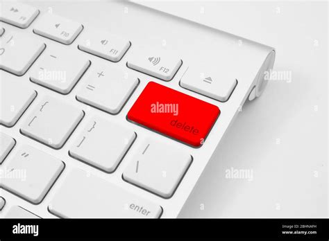 Red Button Delete Key On Keyboard Stock Photo Alamy