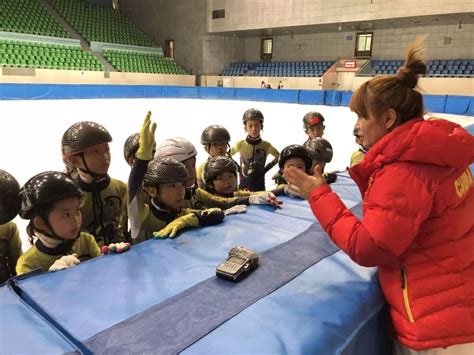 小城市的冰上奇迹 解码体育之乡 搜狐大视野 搜狐新闻