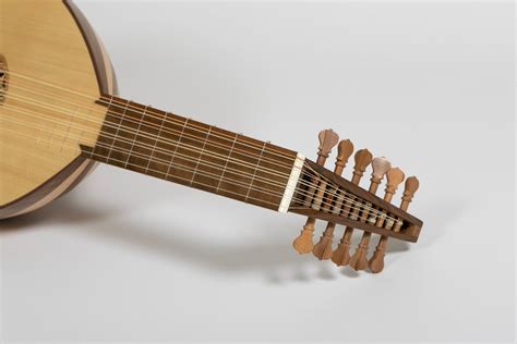 Premium 6 Course Renaissance Lute By The Early Music Shop