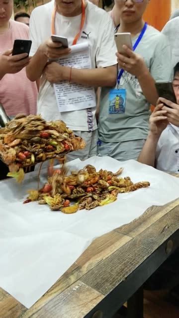 手抓海鲜 凤凰网视频 凤凰网