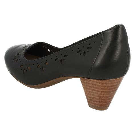 Ladies Clarks Artisan Leather Extra Wide Court Shoes Denny Dazzle Ebay