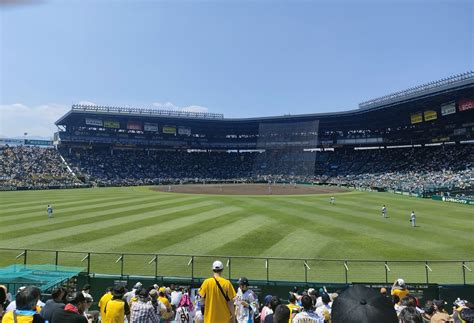 スナック＆バーえまり🌼 On Twitter オープンしました！！ 急に夏すぎる 日光に当たりすぎて体力終わっちゃった でも振り絞って頑張ろ🐯