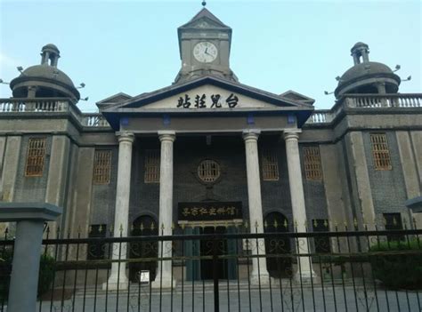 2023尤其是古城的夜景内河的摇橹船酒吧为古城增色不少景区大门票分160和180两种160是 台儿庄古城 评论 去哪儿攻略
