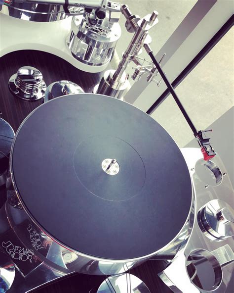 Our New Favorite Analog Setup Element Acoustics