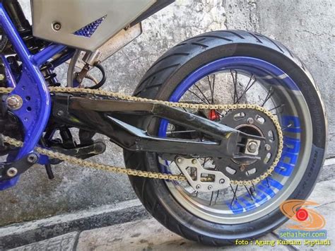 Modif Bajaj Pulsar 220 Jadi Motor Supermoto Gateng