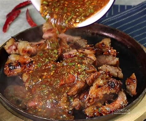 เนื้อย่างซอสแจ่วกระทะร้อน