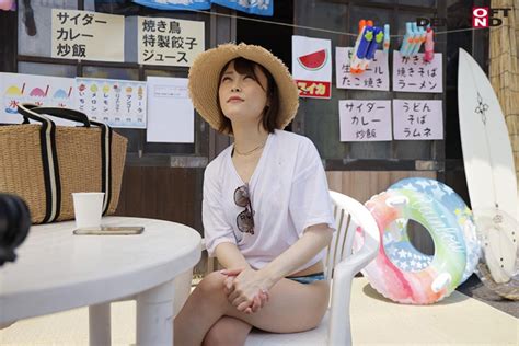 「恥じらいmax！！！千葉県産ビキニからハミでるおっぱい 【あみ Gカップ 】 逆転マジックミラー号 「海水浴中の素人ビキニ娘の大胆セックスを