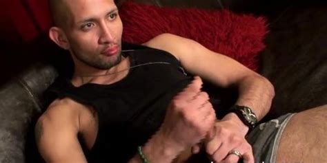 Amateur Armpits How Bearded Franco Masturbates His Large Cock Will