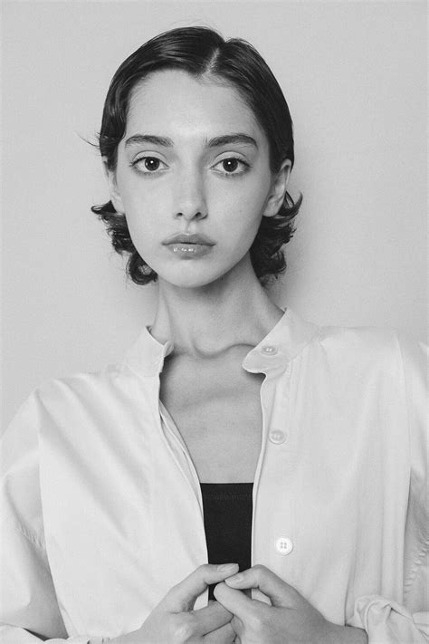 Vika B Avant Models