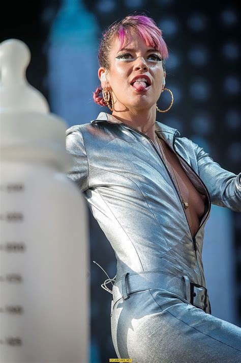 Lily Allen Nude Leaked Pics And Porn Video Collection Scandal Planet