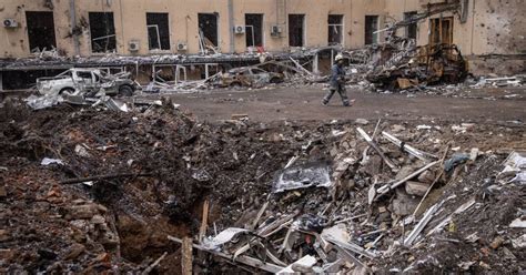 Війна Росії проти України РФ обстрілює Харківщину з танків і мінометів