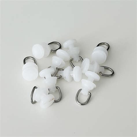 라벤더룸 라벤더룸 못없이 붙이는 커튼 레일 전용 롤러 커넥터 위시버킷