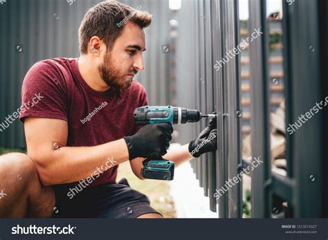 74 941 Man Fence Images Stock Photos Vectors Shutterstock