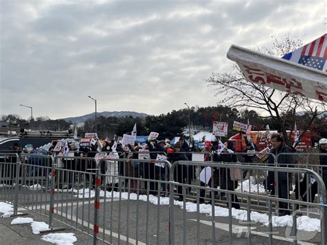 पैरों पर दिखाई देते हैं लिवर में खराबी के ये 5 लक्षण अधिकतर लोग समझते हैं साधारण