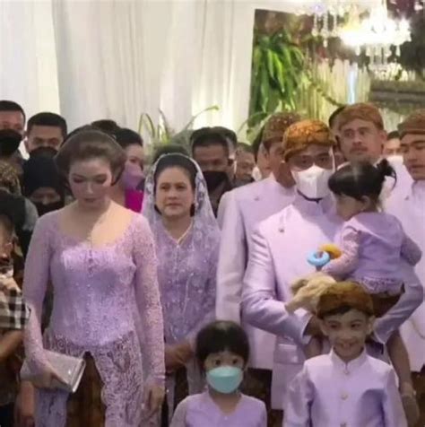 5 Potret Cantik Selvi Ananda Dalam Berbagai Busana Di Pernikahan