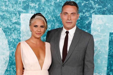 Who Is Rufus Sewells Fiancée All About Vivian Benitez