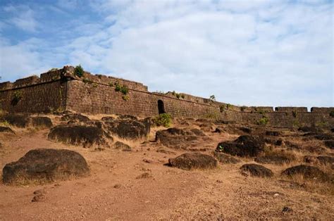 11 Enthralling Forts In Goa Treebo Blog