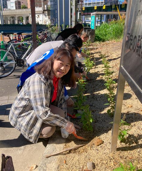 鶴舞公園にて伊藤圭介 生誕220年記念事業協賛事業の植栽イベント 愛知友愛ロータリークラブ