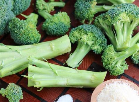 Can You Eat The Stem And Stalk Of Broccoli Chef Reader