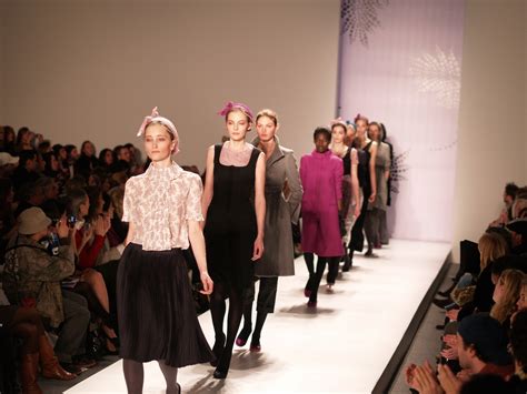 CÓMO SER MODELO EN ESPAÑA LO QUE NECESITAS SABER