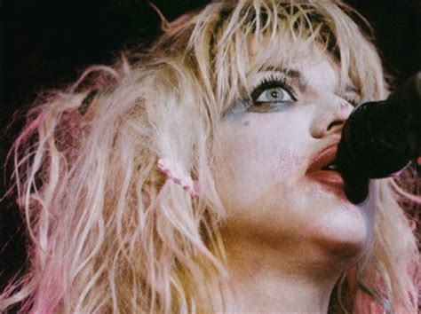 Courtney Love Grunge Makeup