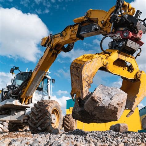 autonomous excavator builds stone wall algorithmically hackaday
