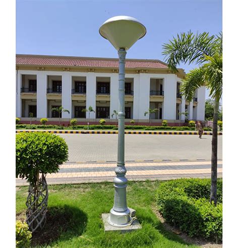Elegant Garden Pole Lights For Your Outdoor Space