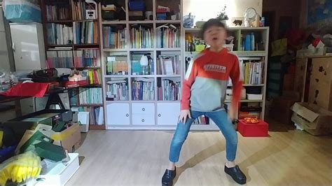 동생이 춤을 잘추지 않나용 Youtube