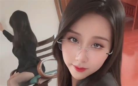 ChoiApple小姐姐的黑丝气质穿搭