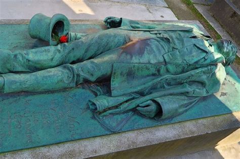 Таинственная эрекция Виктора Нуара Tanjand — Livejournal