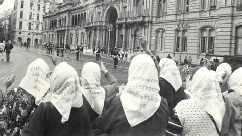 Abuelas De Plaza De Mayo Convocan A Toda La Argentina A Mantener La Memoria Activa El Colectivo