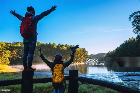 Asia Couple Pang Ung Park Travel Take Pictures Of Nature Landscape The Beautiful At Lake In