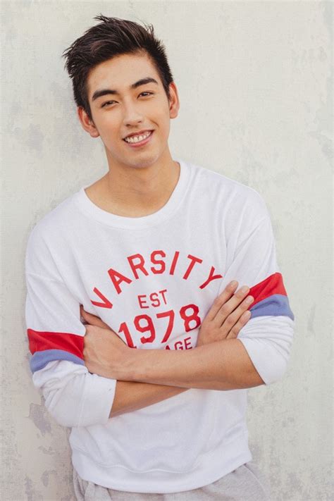 Michael Martinezs Amazing Body Transformation Seen In Photos