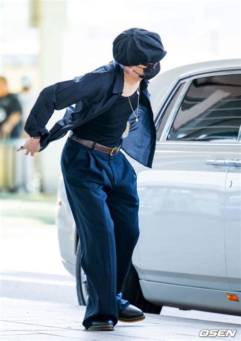 지드래곤 7억대 외제차 한여름 올블랙 패션 남다른 출국길 [oh 쎈 이슈] Osen