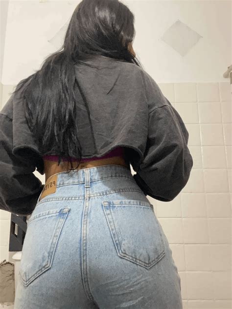 My Ass Looks Very Tight In These Tight Jeans R Girlsinjeans