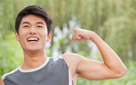 Does Flexing Build Muscle Benefits Of Tensing Your Muscles