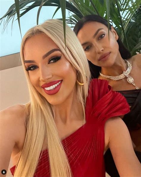 Derpienski Dodała Selfie Z Iriną Shayk Nowa Przyjaźń Pudelek