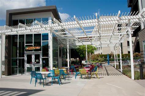 Movin On Up CSUN Welcomes More Freshmen To Campus Housing CSUN Today