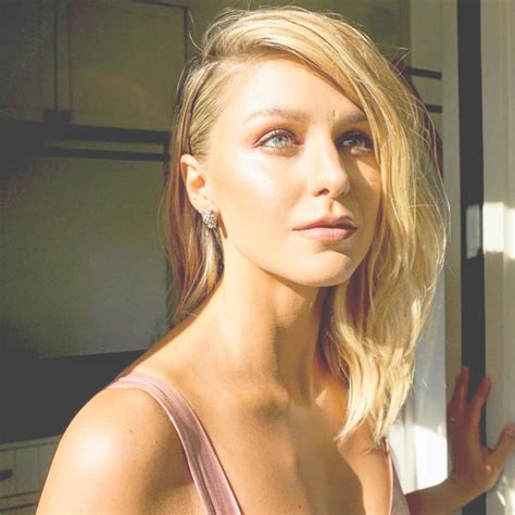 Melissa Benoist Photo