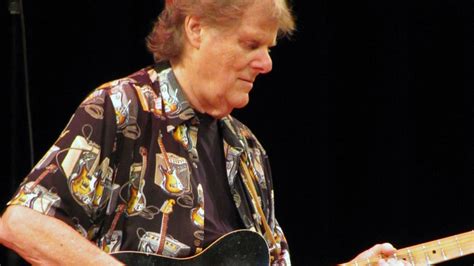 Session Guitar Legend Reggie Young Dead At 82 Louder