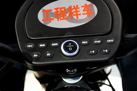 风格化极强的一个品牌—摩疆北京摩展展台实况 摩托车二手网