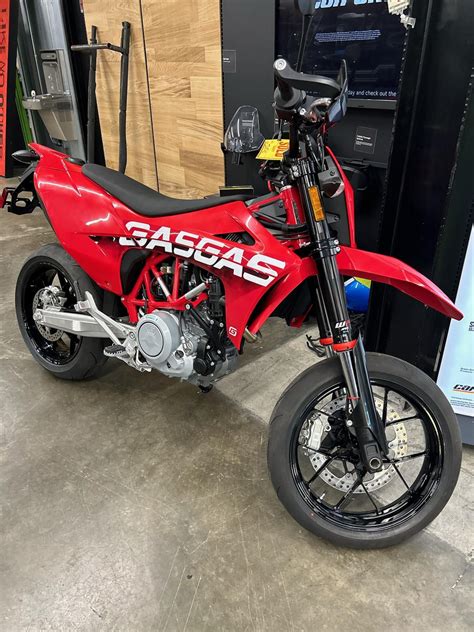 Joined the Sumo Party : r/supermoto