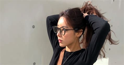 실루엣으로 승부하는 올 블랙룩