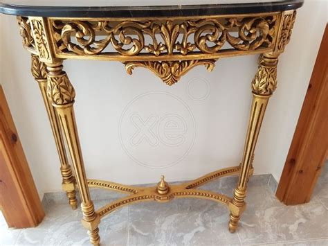 ΚΟΝΣΟΛΑ με σκαλιστά χρυσά πόδια και σπάνιο μαύρο μάρμαρο ξύλινη βάση με φύλλα χρυσού τιμή 300